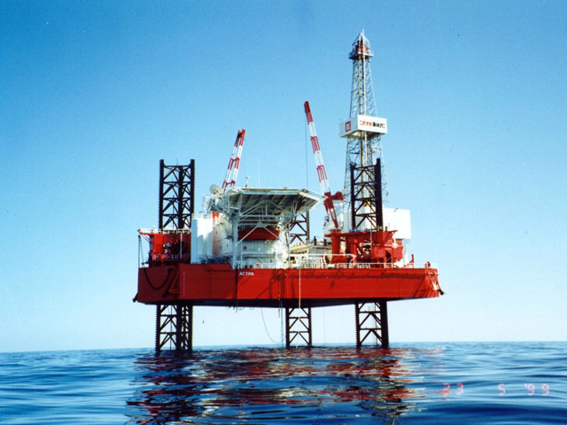 Iran Looking at Long-Term Offshore Platform, Tanker Deals with Russia ...
