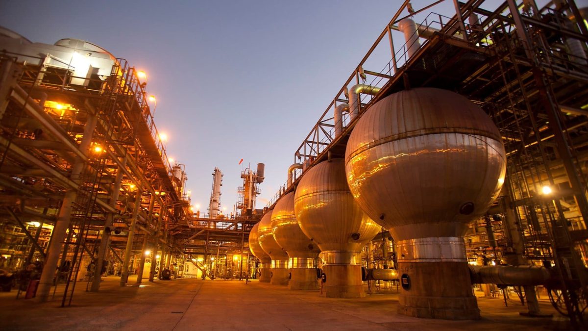 Shell JV Deer Park, Texas refinery begins planned overhaul: sources ...