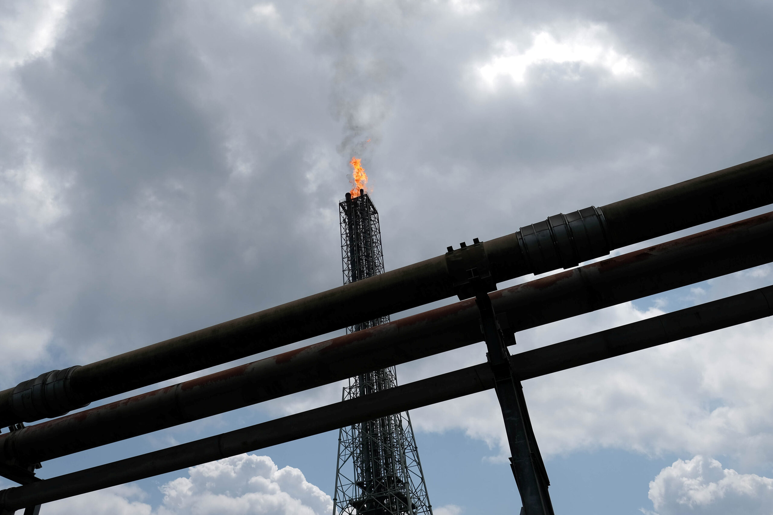Energy giants' LNG trading results reveal diverging regional bets - Oil ...