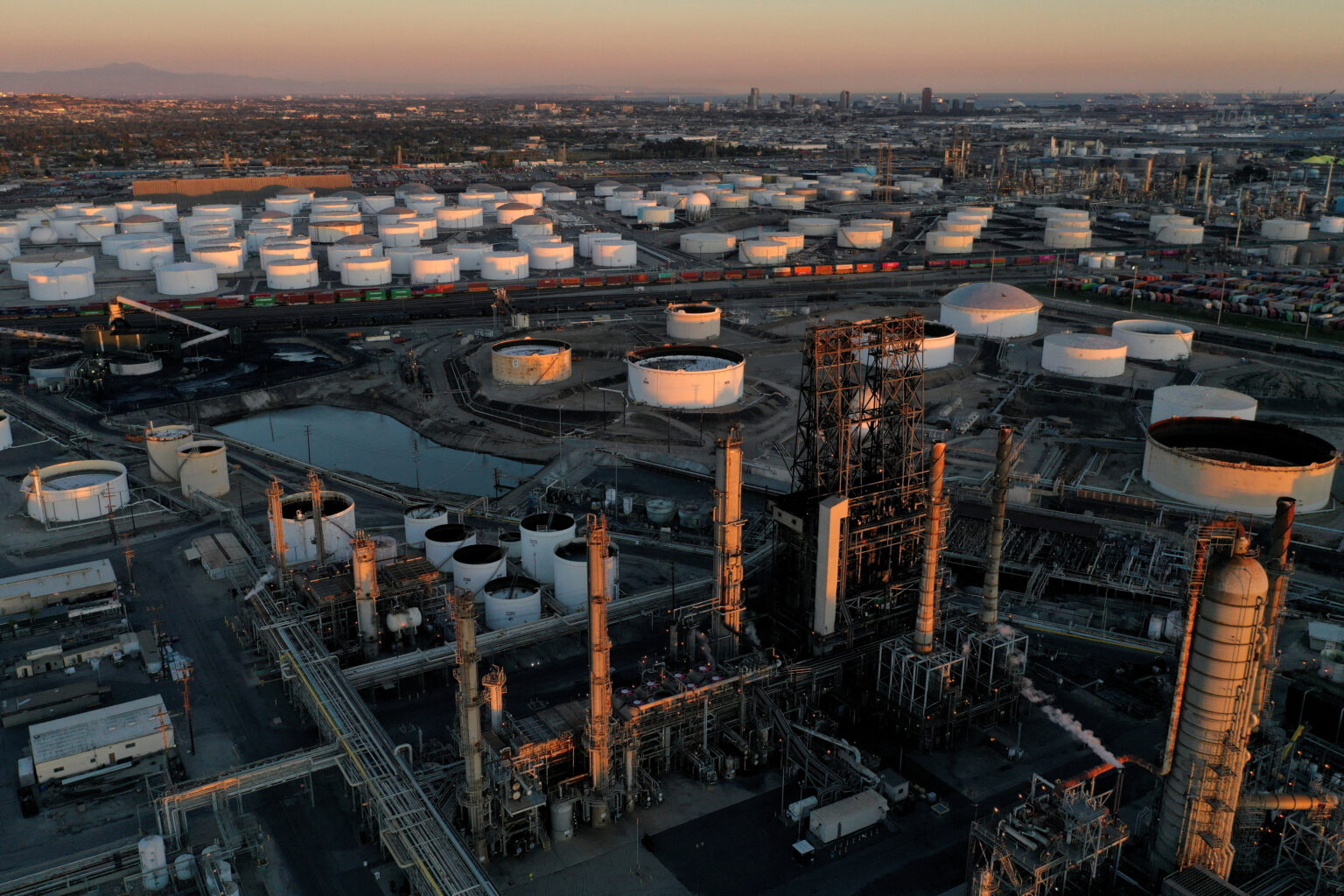 U.S. refiners face new challenges in 2025 – Oil & Gas 360