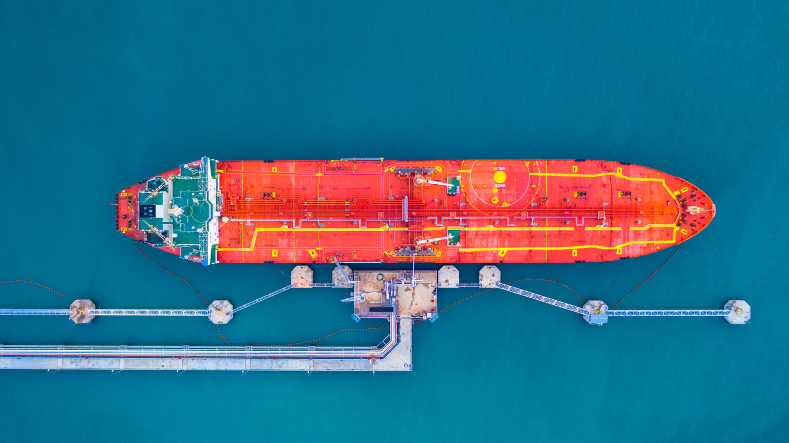 Oil tanker rates skyrocket by 467% amid shipping chaos - Oil & Gas 360